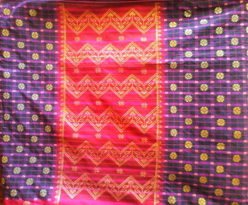 Dlava Butik - Fashion Etnik Indonesia: Tenun Tradisional Nusa Tenggara ...