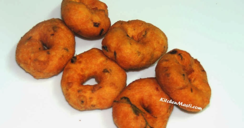 Medu Vada / Urad Dal Wada Recipe | Vegetarian Recipes
