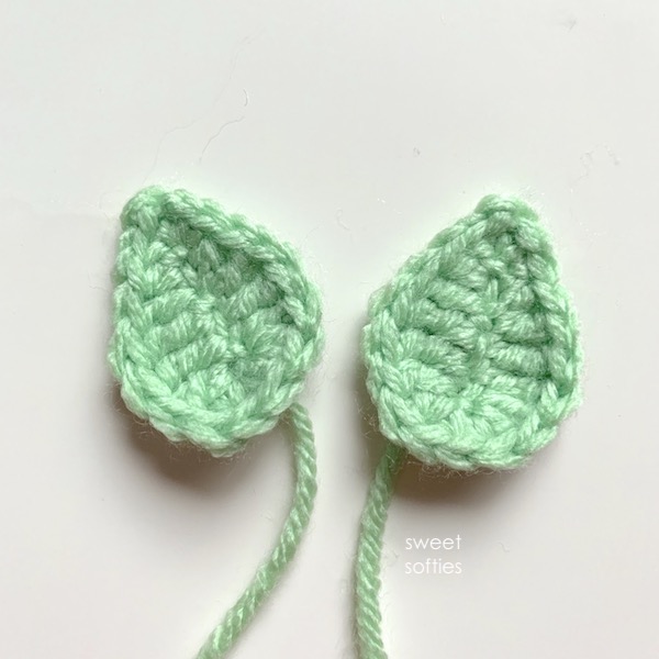 Basic Crochet Leaf (Free Crochet Pattern) - Sweet Softies