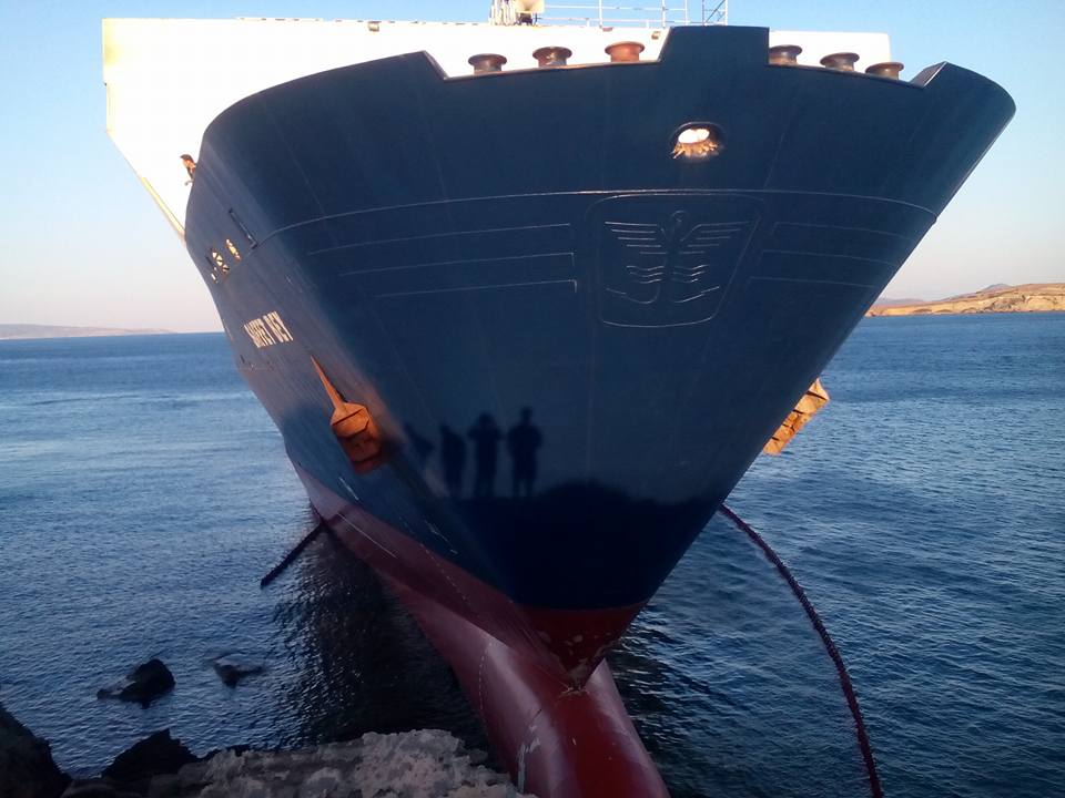 PEIRATIKO REPORTAZ: ΚΑΡΑΒΙΑ ΒΓΗΚΑΝ...ΣΤΗΝ ΣΤΕΡΙΑ... - ΠΛΟΙΟ ΕΞΩΚΕΙΛΕ ...