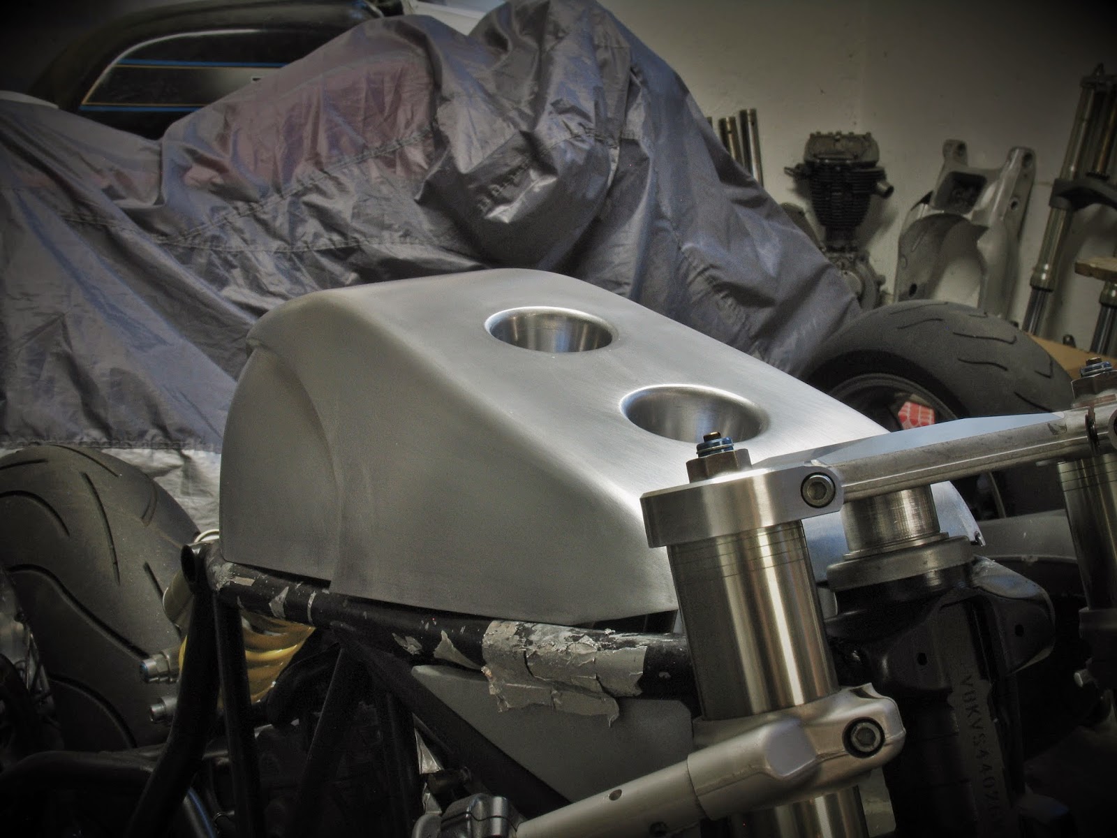 Plan B Motorcycles: The Bullet's built-in velocity stacks in progress