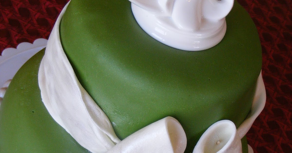 Beautiful Bow Wedding Cake