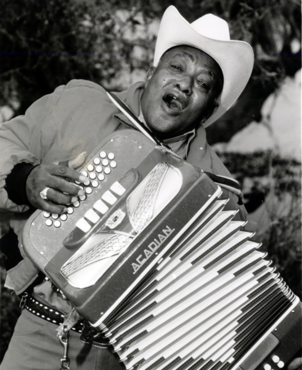 Early Cajun Music: "Paper In My Shoe" - Boozoo Chavis