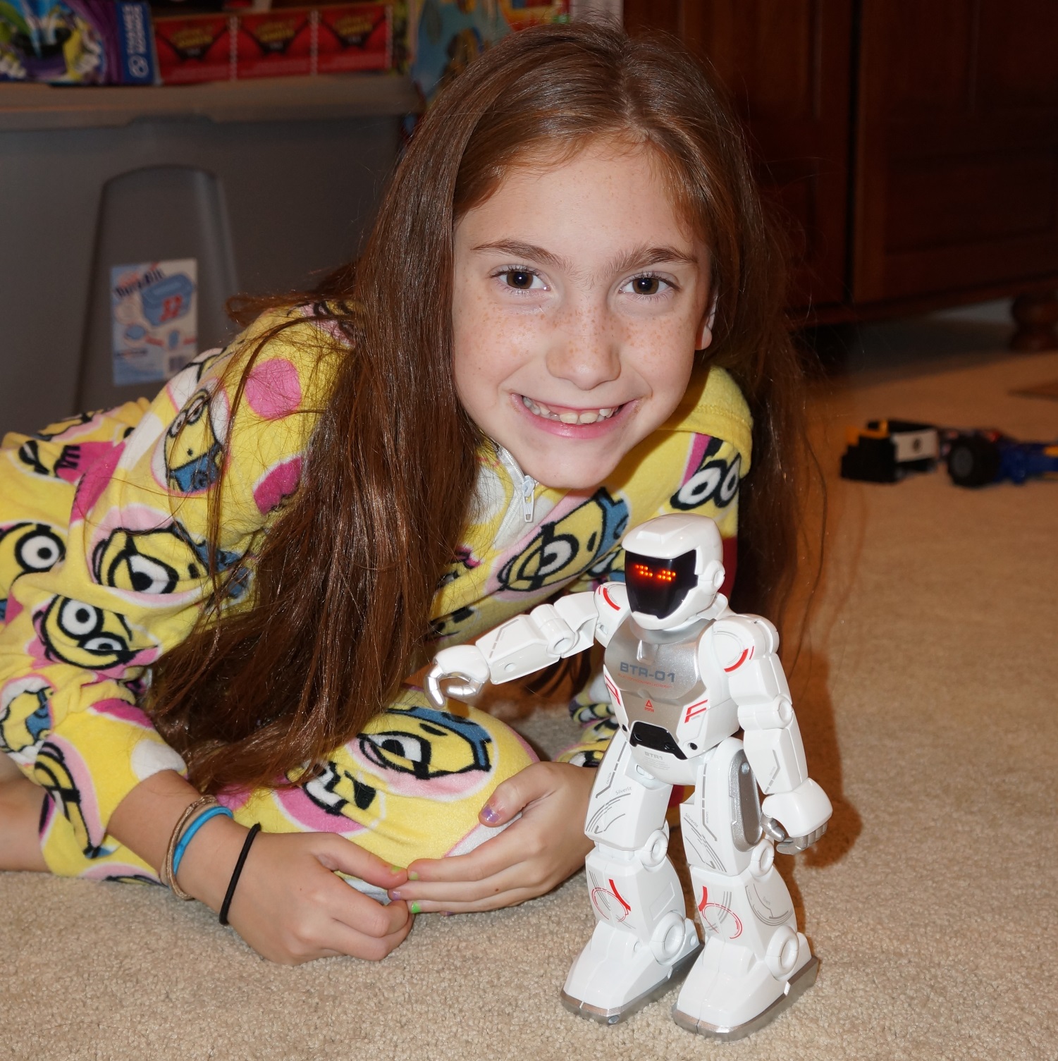 Evan and Lauren's Cool Blog: 11/15/15: Silverlit Blu-Bot Robot Giveaway ...