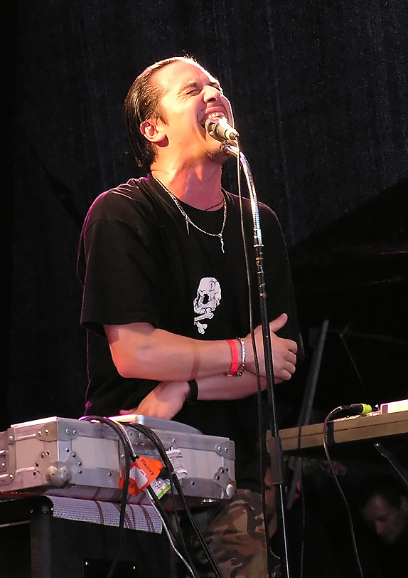 The Music Basement.: Homenaje al maestro Mike Patton y su diversidad de ...