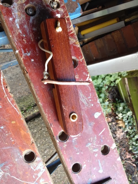 Bill's Log: Fitting ‘Minnow’s’ Autohelm 800.