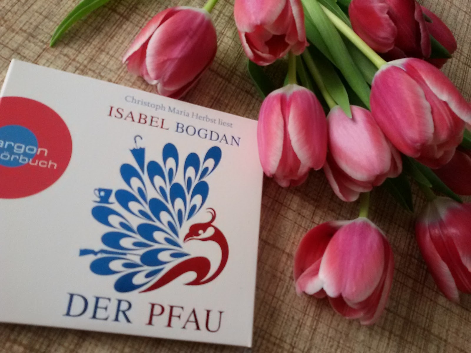 Elenas ZeilenZauber: Gast-Rezi "Der Pfau" von Isabel Bogdan
