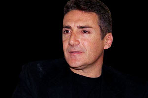 ESTO PASO: 2009: MURIÓ Manuel Saval, actor mexicano (n. 1956).