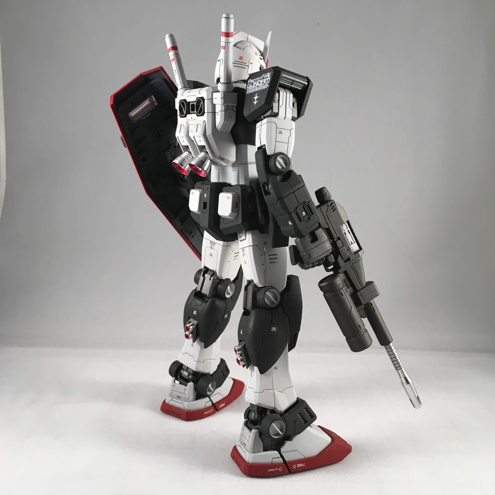 GMobile17: Gundam Prototype RX-78-1