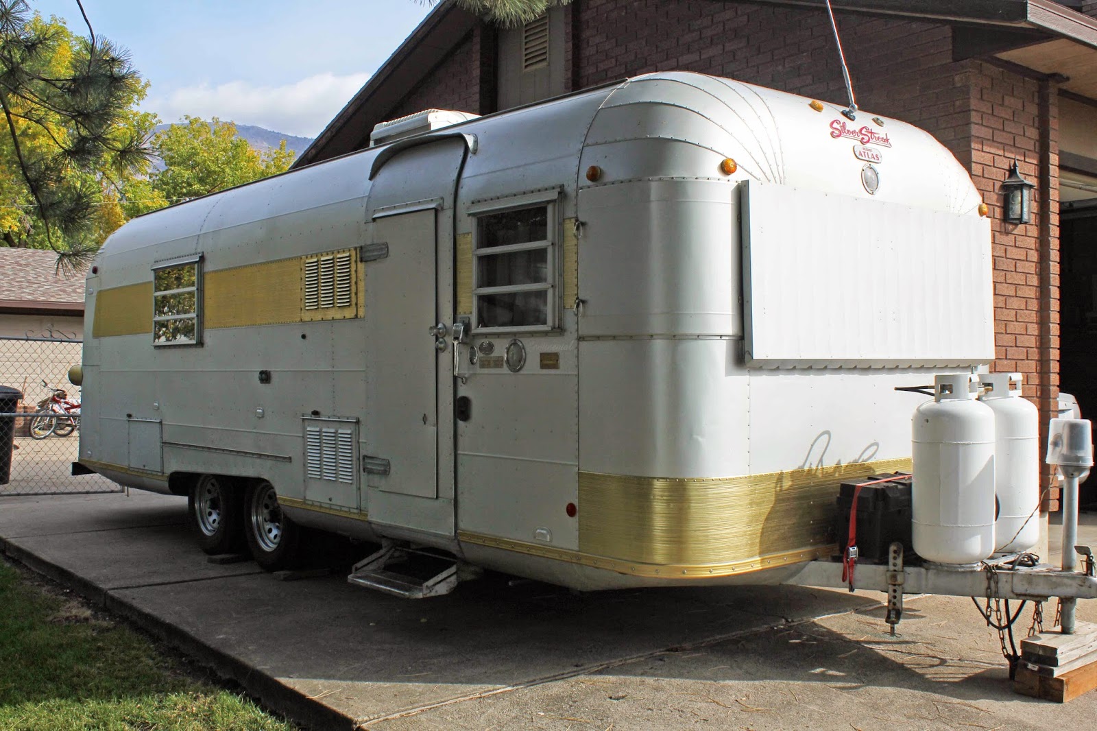 1972 Silver Streak Vintage Trailer