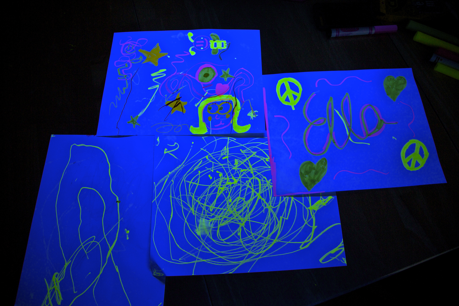 Holly's Arts and Crafts Corner: Glow Sensory Activity: Introducing ...