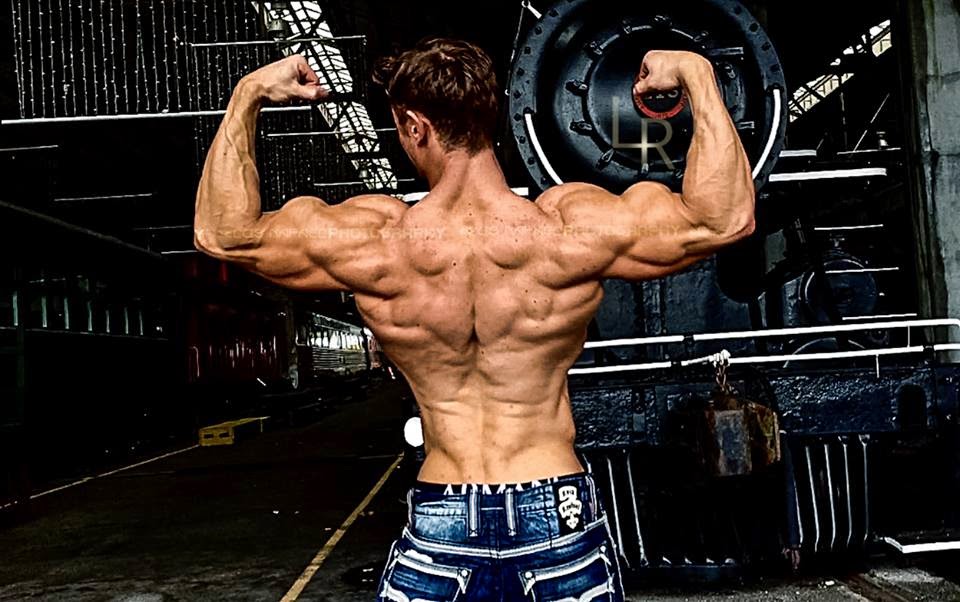 TITAN: TITAN AESTHETIC PERFECTION OF ULTIMATE MUSCLE GOD BRINGS u TO KNEES