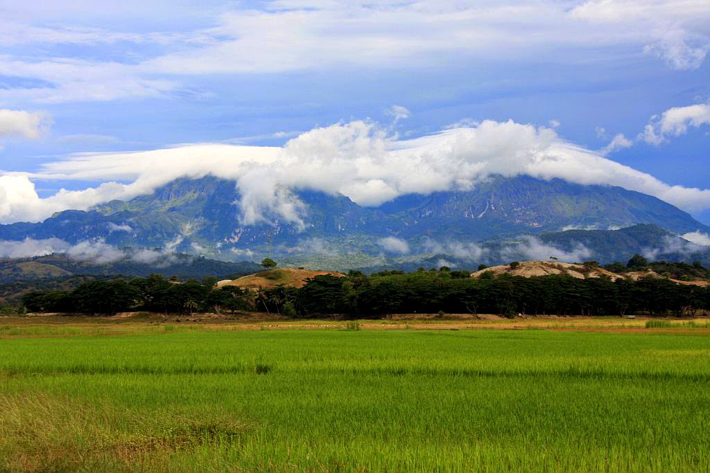 Baucau Scenery / Paisajem Baucau Nia ~ Baucau History & Nature - Timor ...