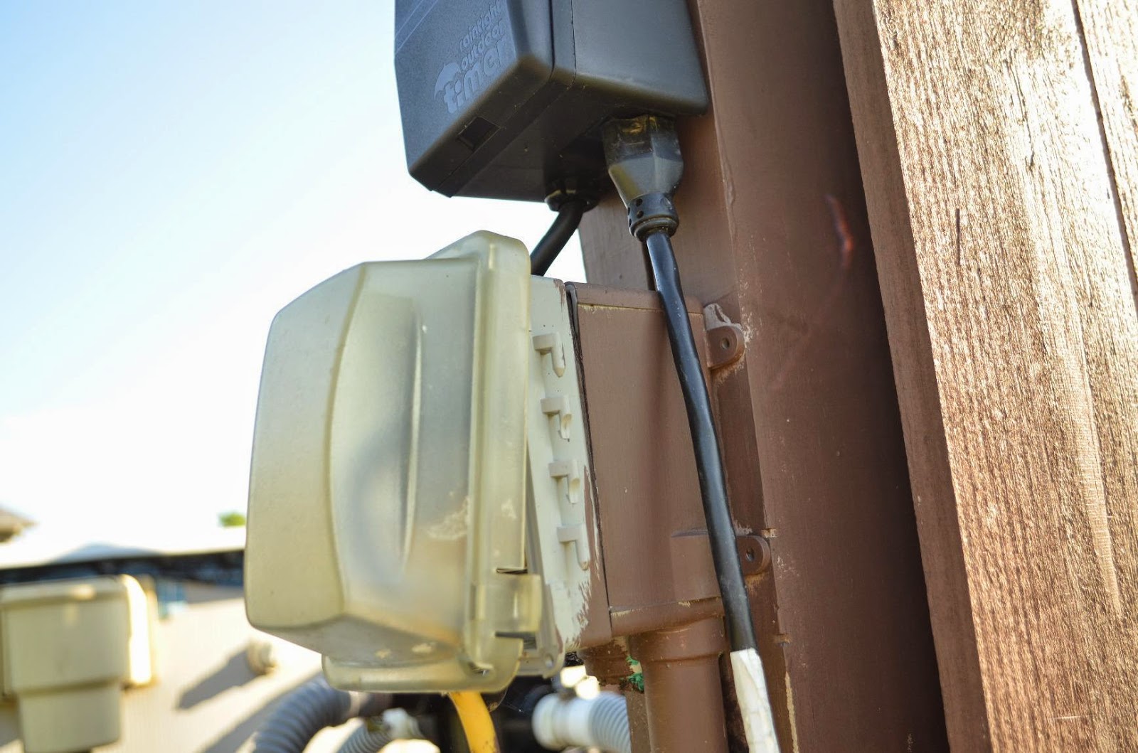 Apete's Reviews: Intermatic P1121 15 Amp Timer