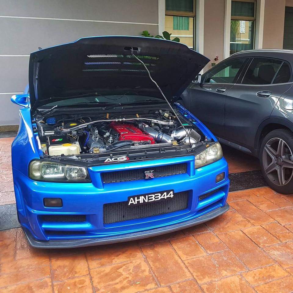 Gorgeous Nissan Skyline GTR R34! - LAPAK MOBIL DAN MOTOR BEKAS