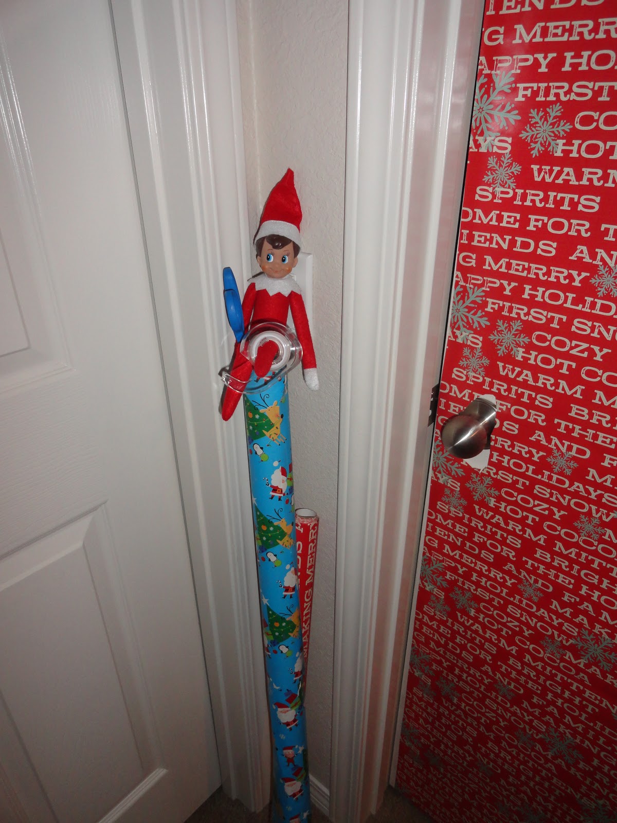 A DAY IN THE LIFE OF:: Jonathan the Elf Week 2