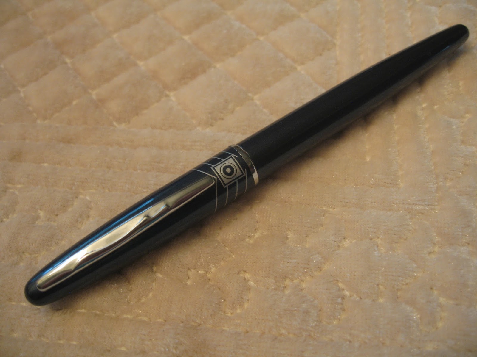 BLURT Blogger: Jinhao Baoer Lemi Hero Fountain Pen & Rollerball Review