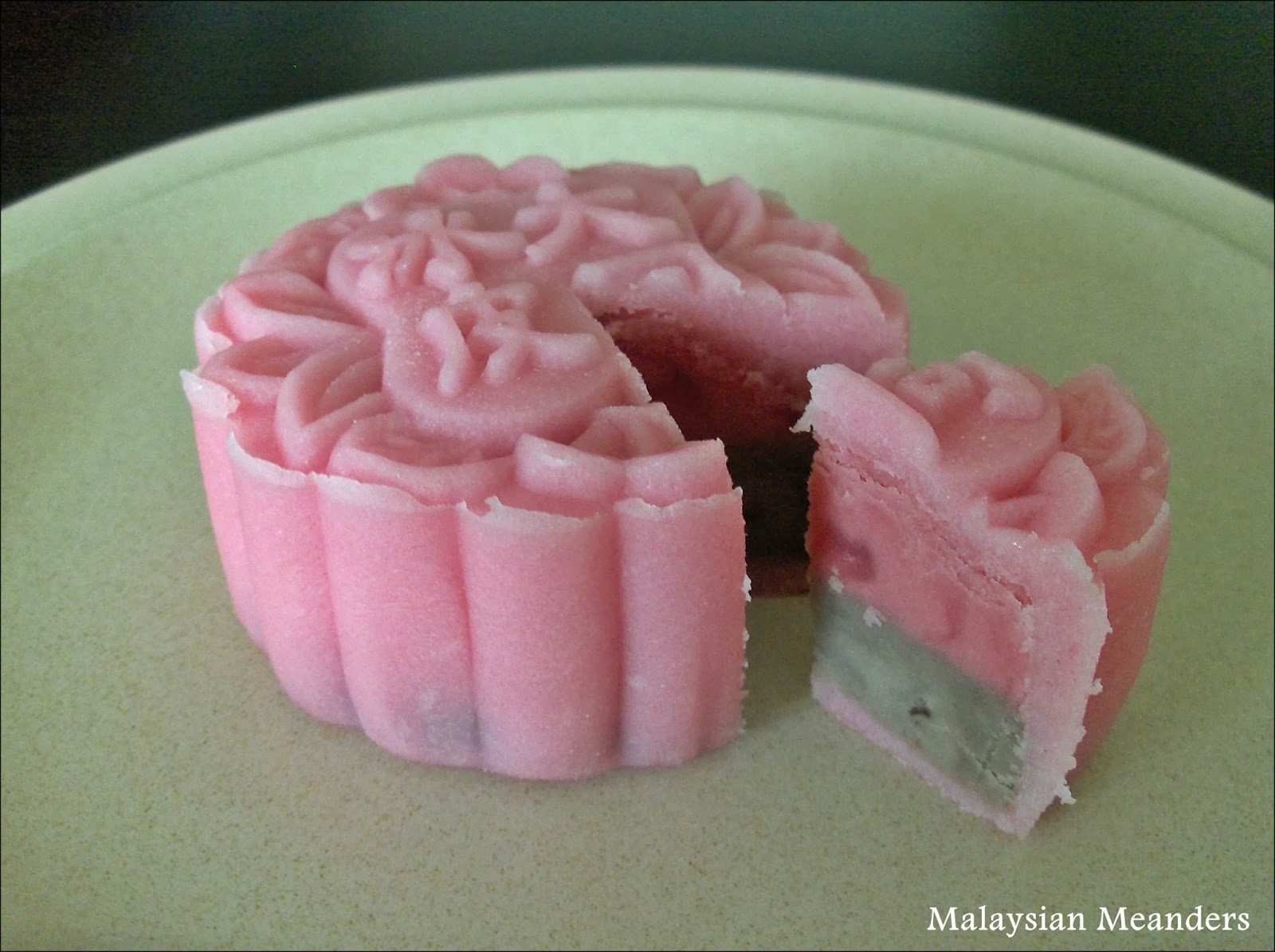 Malaysian Meanders: Glowing Lanterns, Tasty Mooncakes, and the Mid ...