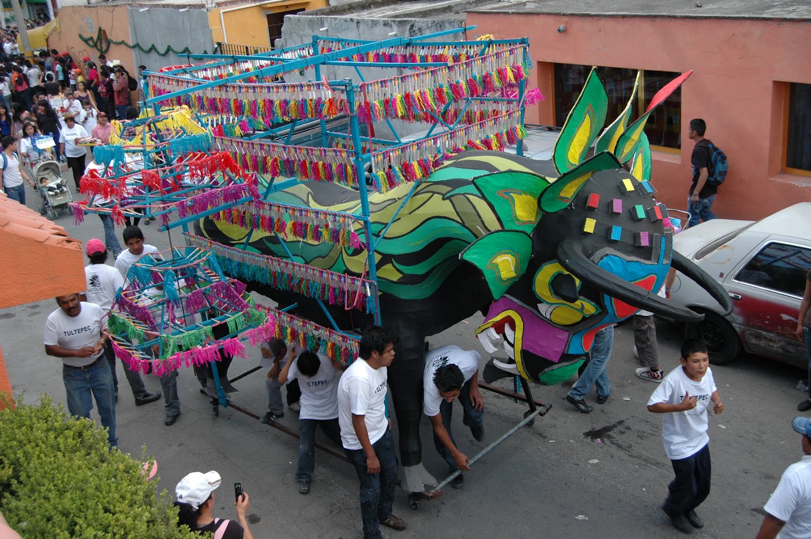 Cronista de Tultepec: Desfile de Toros Pirotécnicos en Tultepec