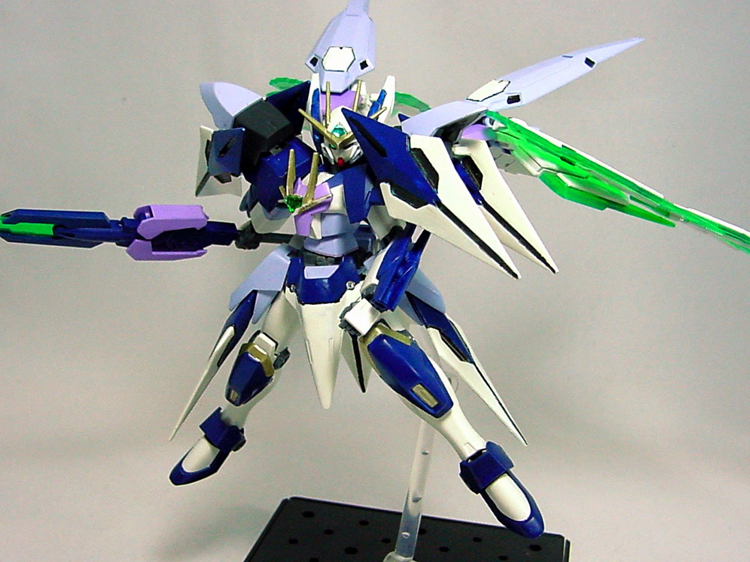 Custom Build: 1/144 Nobell Quanta