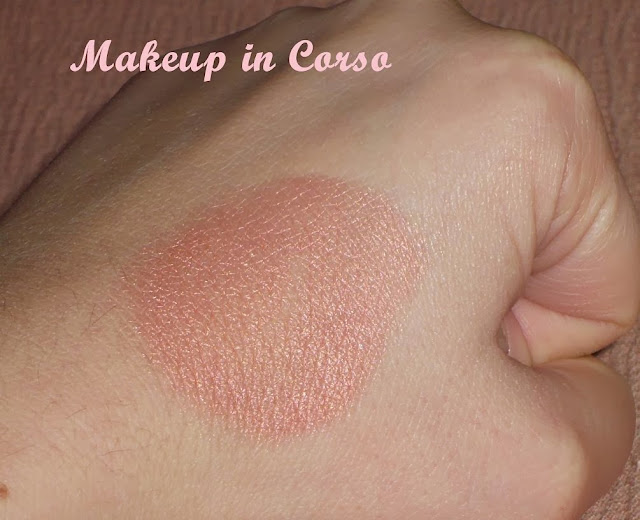 Makeup in Corso: Gold Topper e Blush Metal Glam By Essence