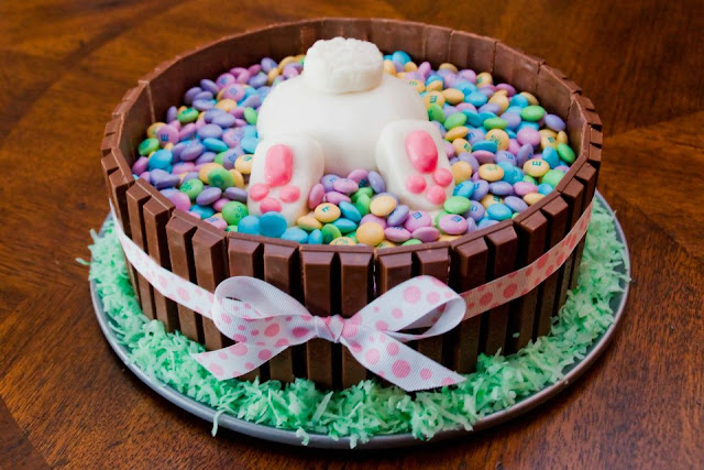 The Sweatman Family: Bunny Butt Cake