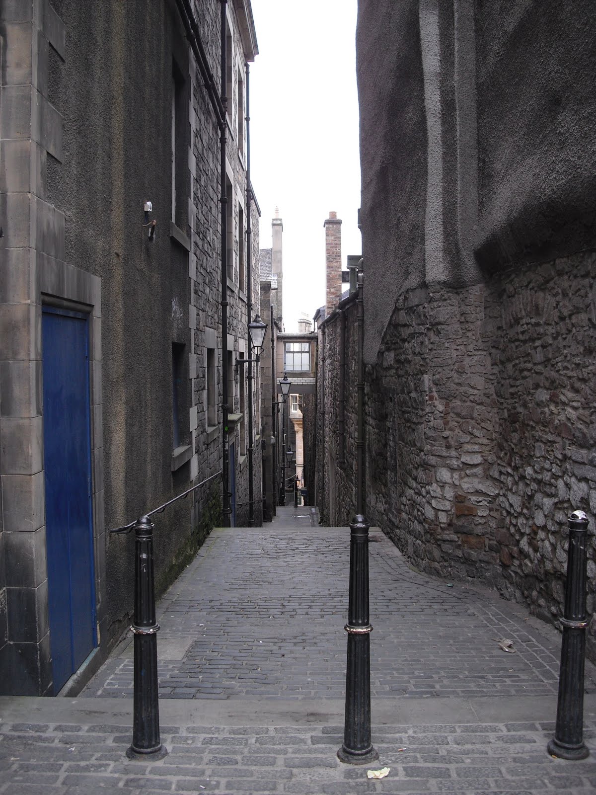 Edinburgh: closes and stairways