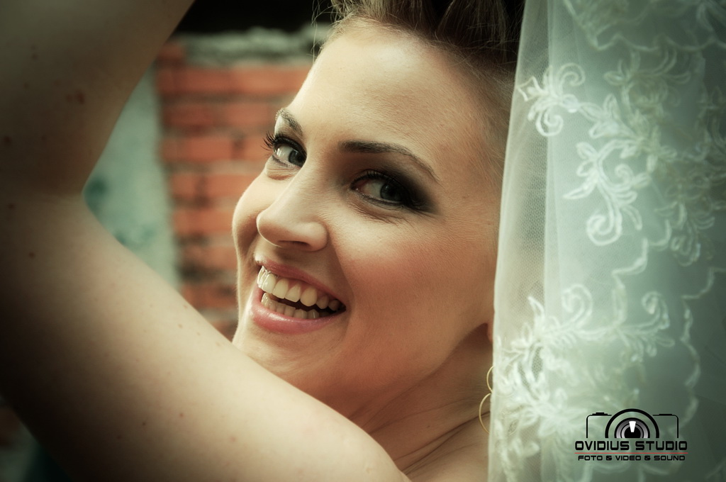 Ovidius Studio: Mihaela & Alex Paun (fotografii nunta)