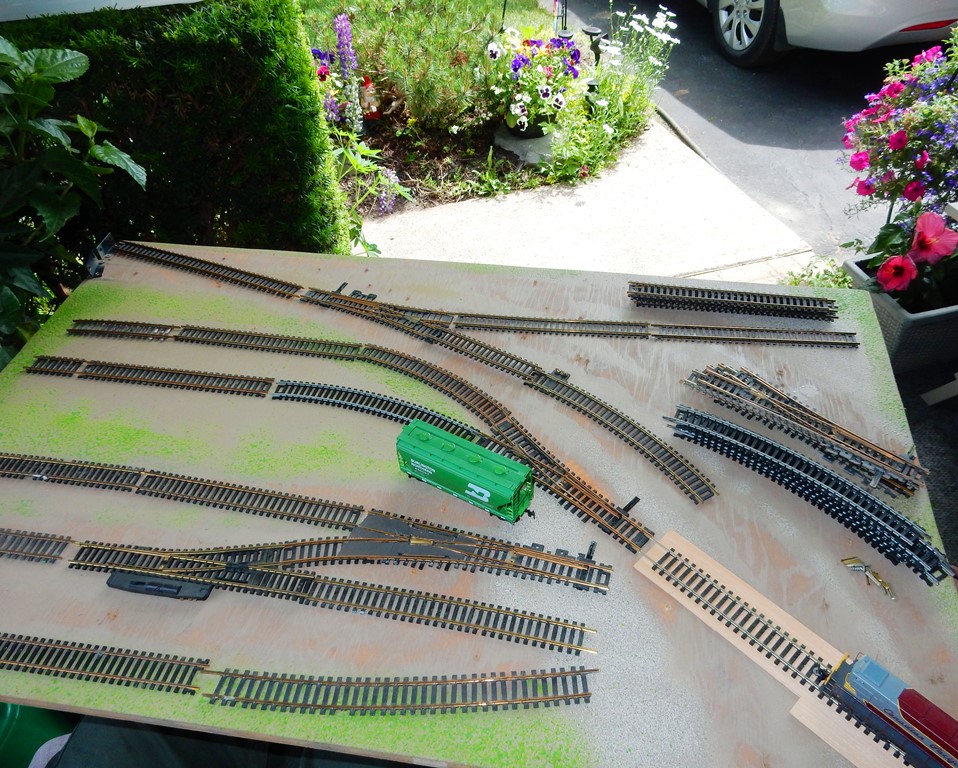 Trackside Treasure: 2016 Front Porch Layout - The MMBEBRy: Make My ...