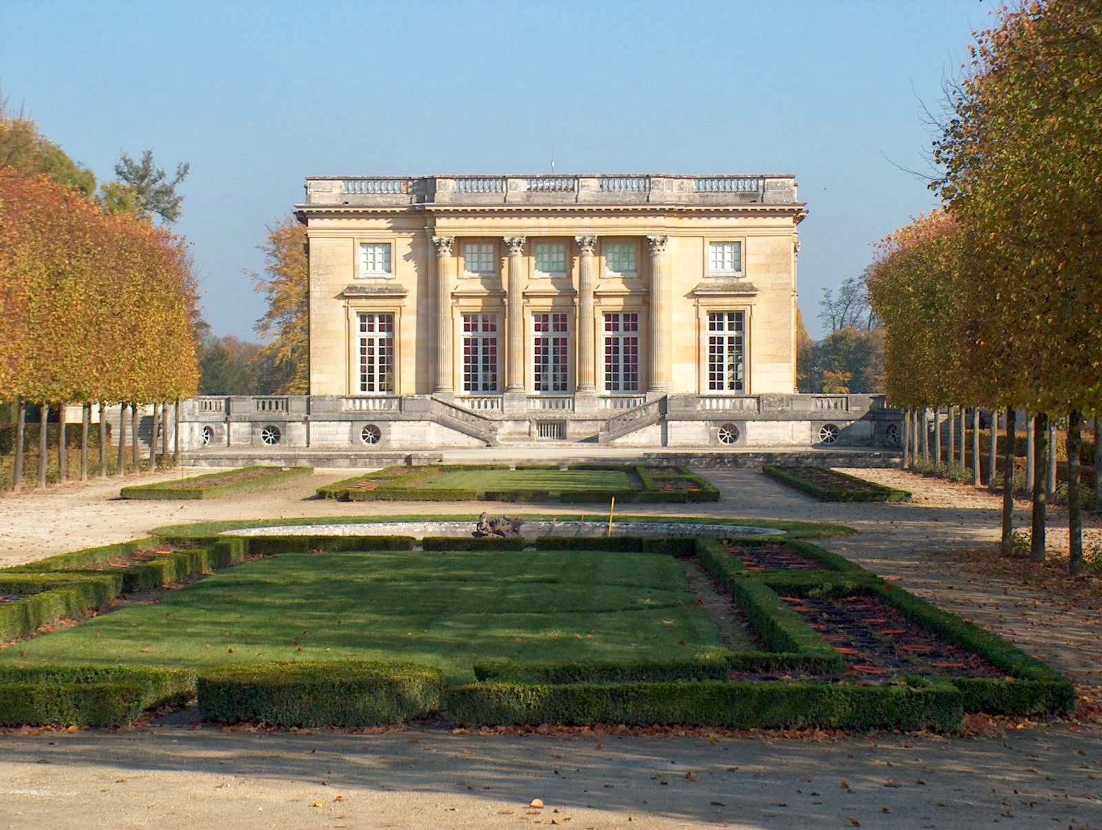 Neoclásicoromántico: Arquitectura neoclásica en Francia