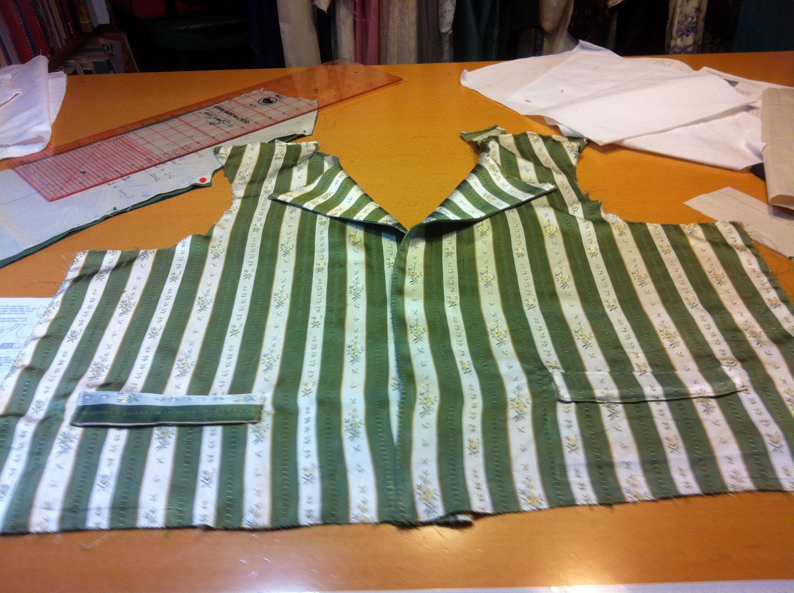 ‎Jane Austen Regency Napoleonic Costume Construction: Regency man's ...