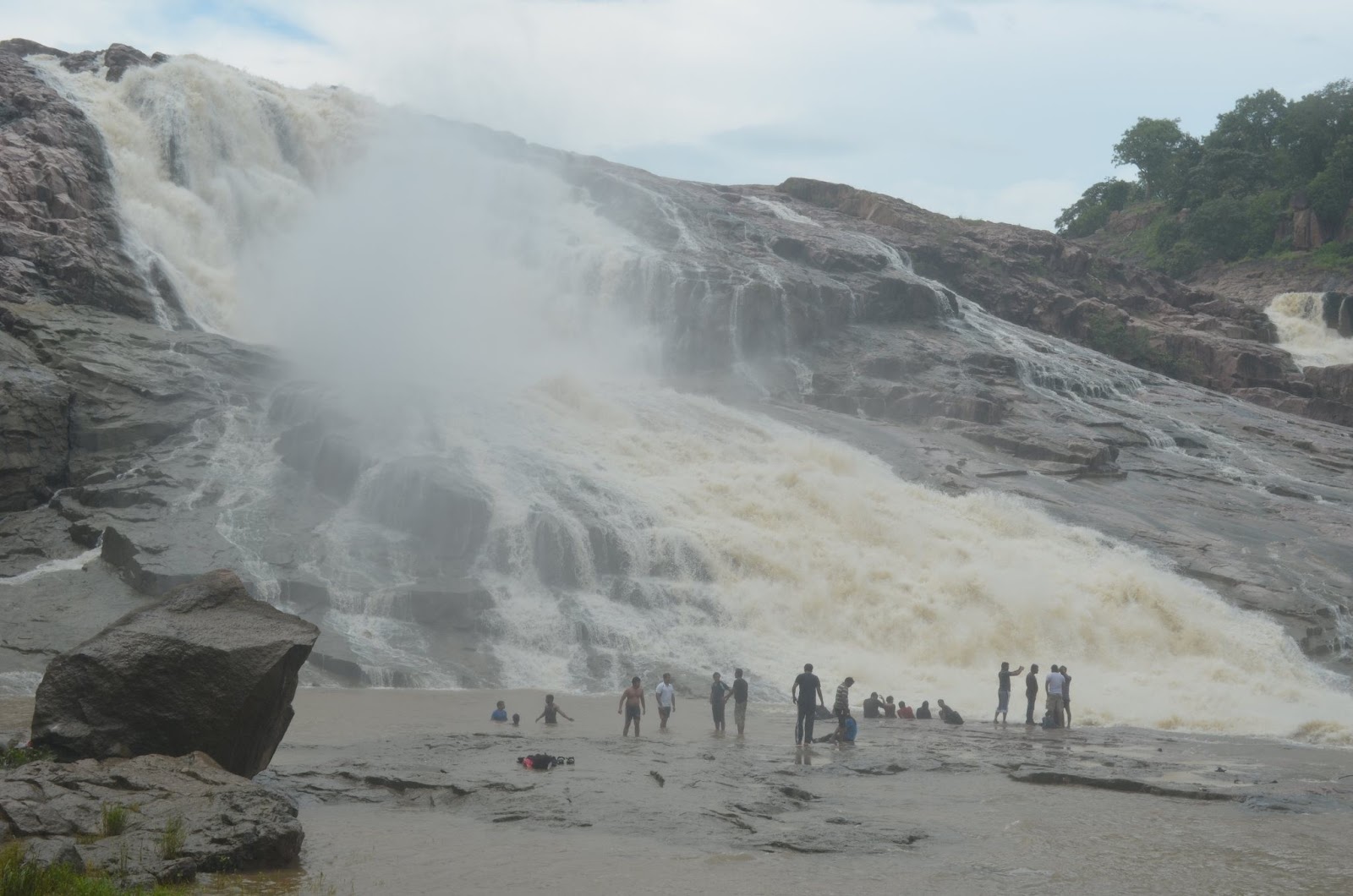 Anecdotes: A trip to Kuntala Falls from Hyderabad