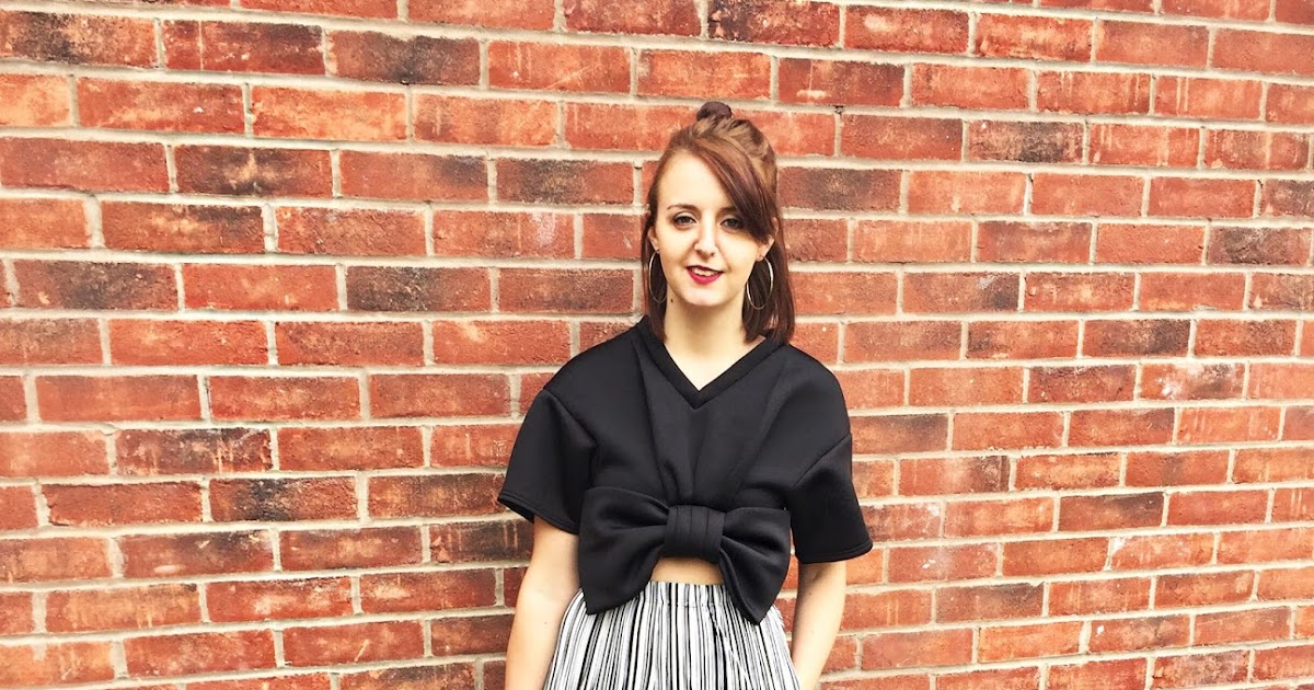 Chelsea Powell: THE STATEMENT TOP