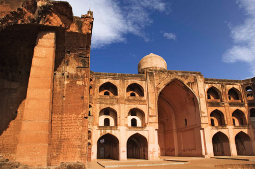 Mahmud Gawan, Scholar, Statesman and Administrator