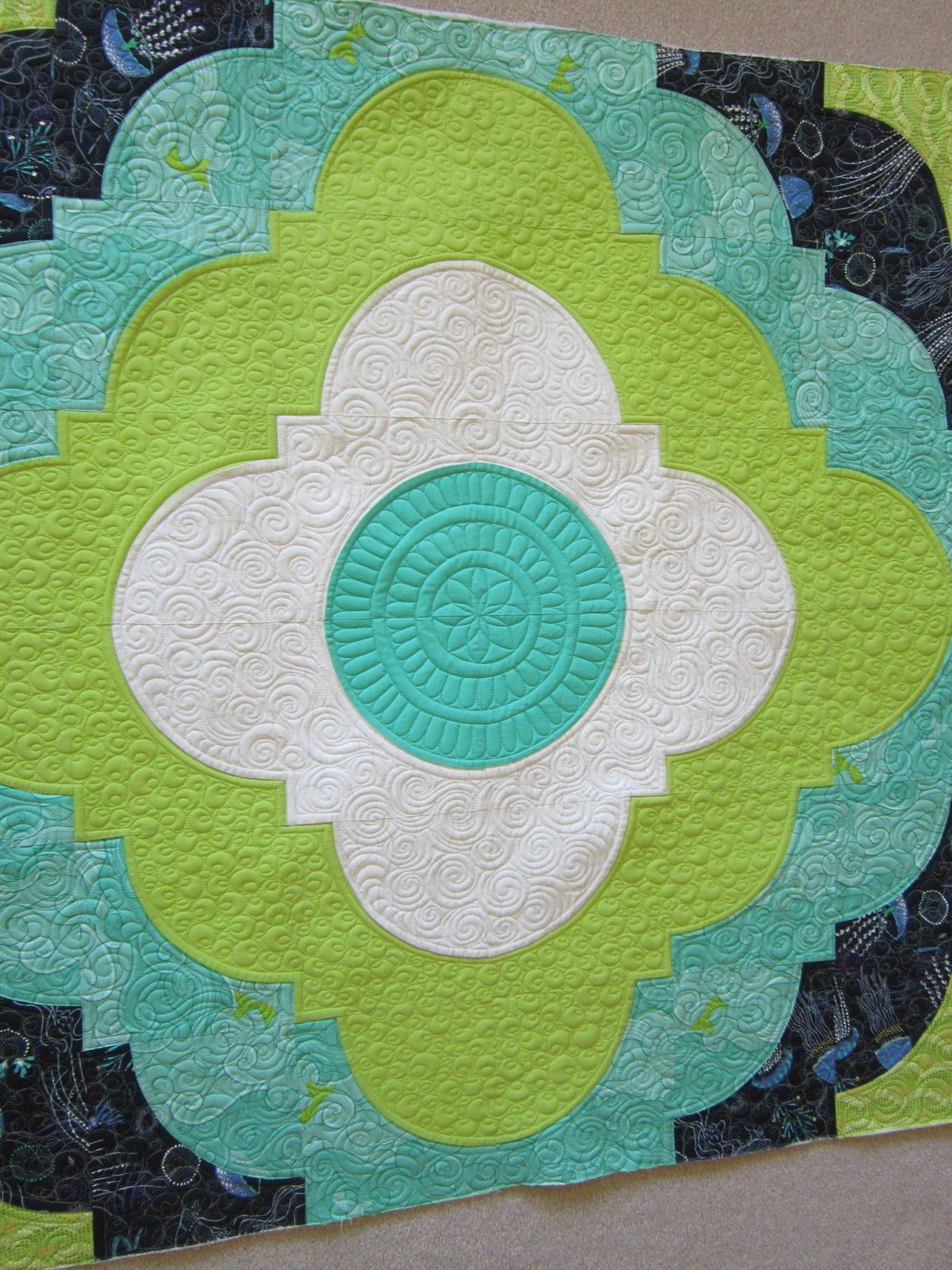 Quilting Is My Bliss: Medallion Quilt