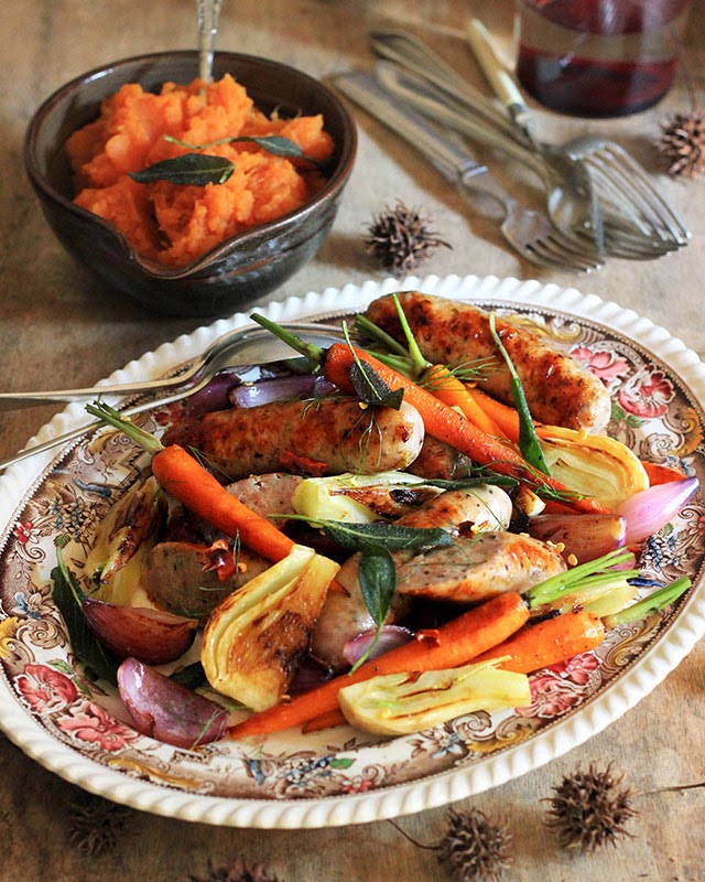 In en om die huis: Herfsgroente-en-wors oondgebak en Bruinbotter-soetpatats