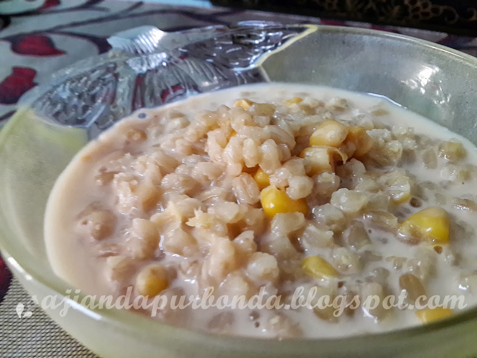 BUBUR GANDUM DAN JAGUNG, SAJIAN MINUM PETANG