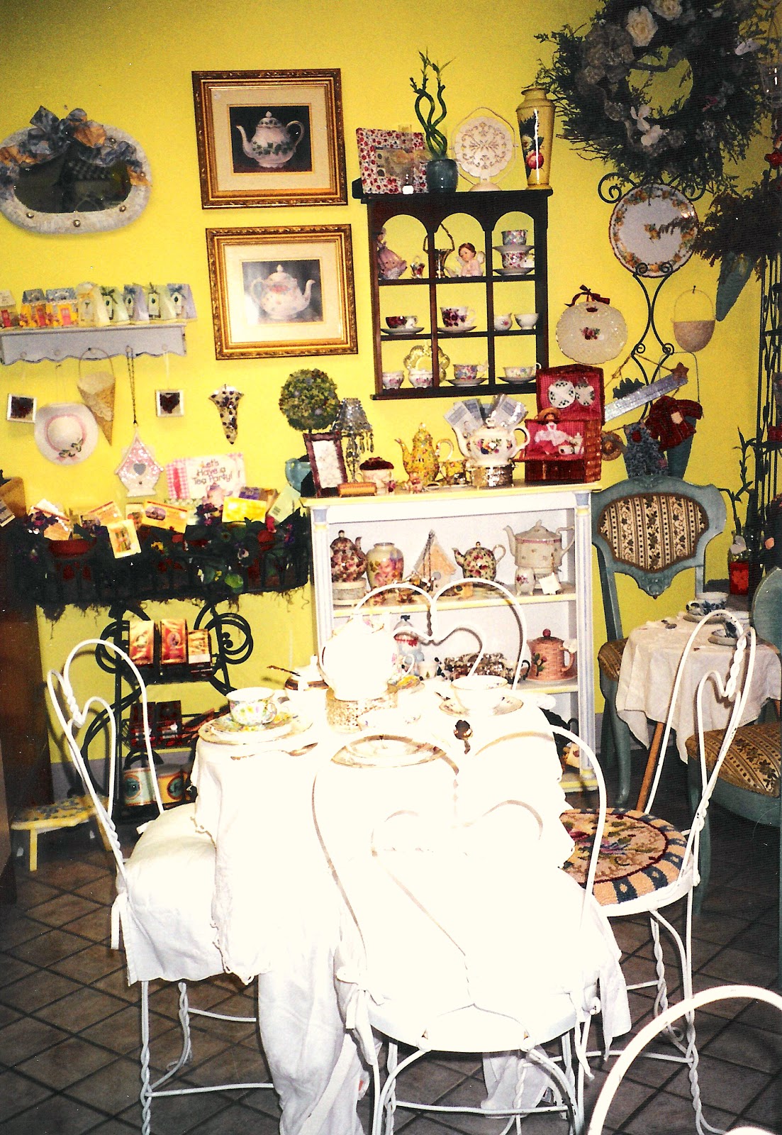 Relevant Tea Leaf: Victorian Tea Parlor in Berkley, MI