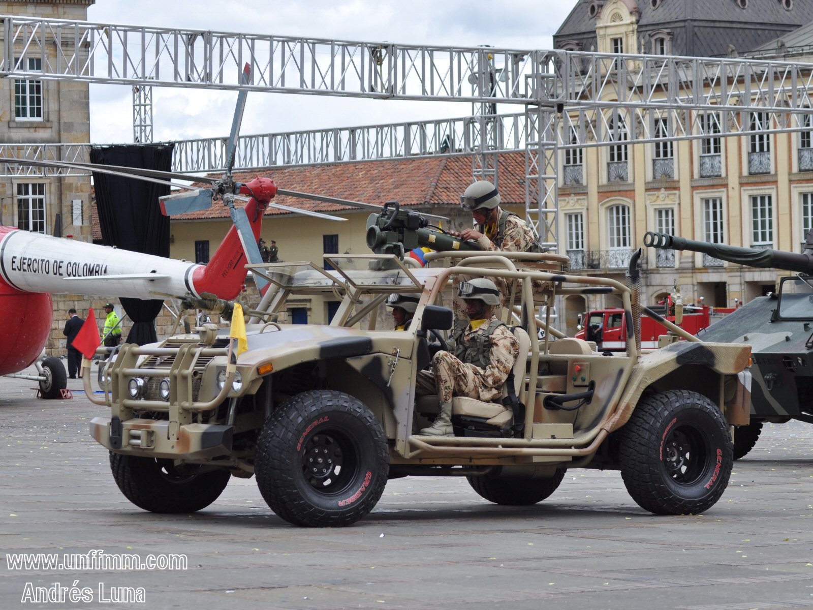 [V.T.L.M]-2 Vehículo Táctico Liviano Multifuncional Ejército de ...