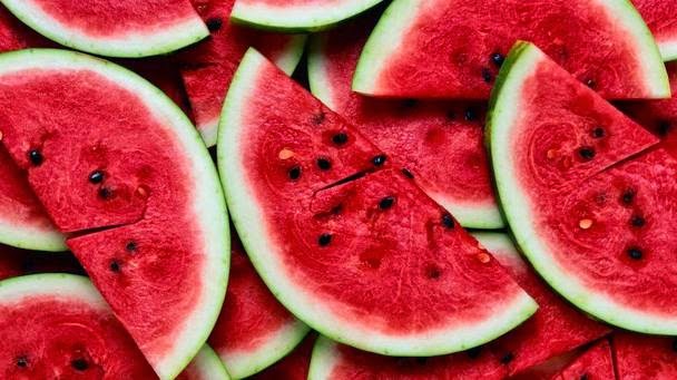 conoce los beneficios de comer sandía a diario