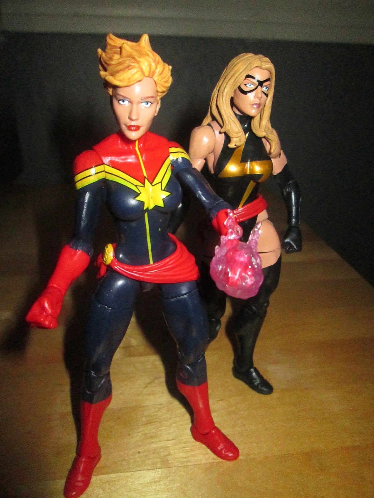 Fantastic Fore Comics and Toys: 10 Comics to Buy Now: Hot Books