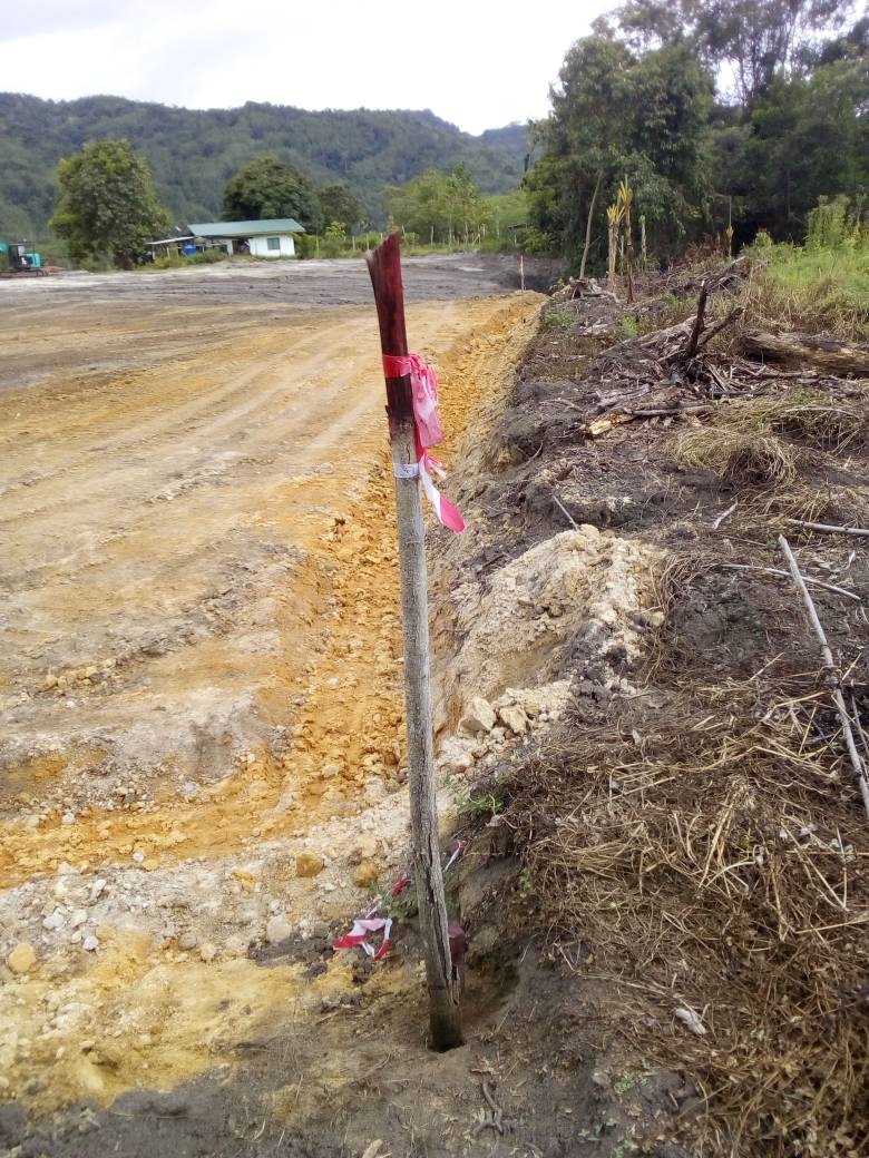 Tukang Sukat Tanah TUKANG SUKAT TANAH: Kerja Penandaan Lot tanah ...