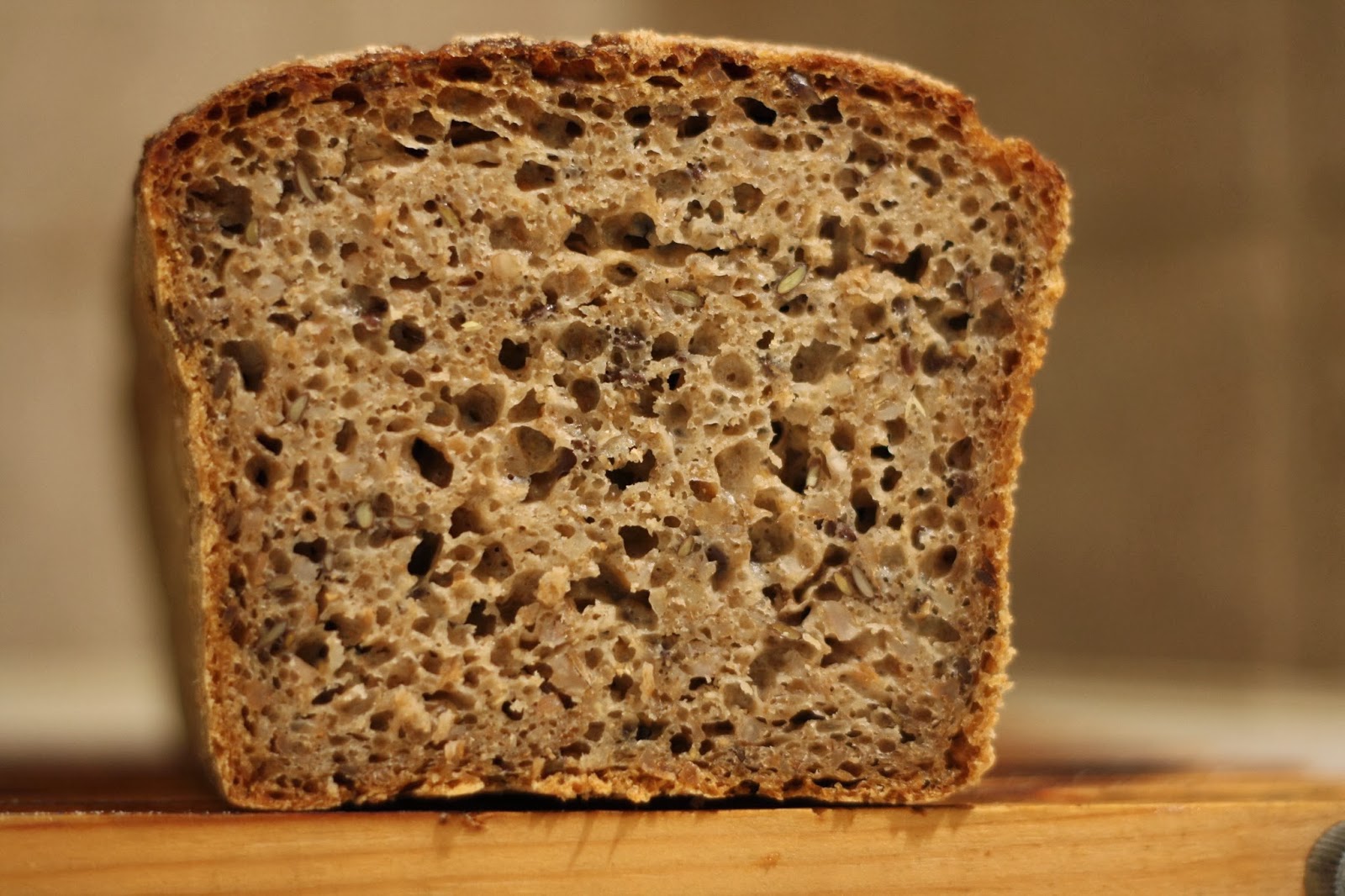 Kuchnia Gucia: Chleb pełnoziarnisty z siemieniem lnianym