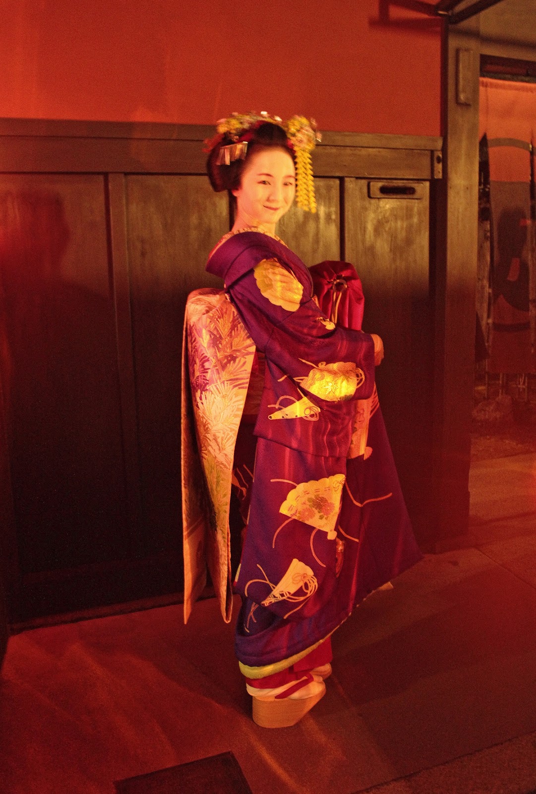 Bertemu Geisha di Gion District-Kyoto | TRAVELING : IT LEAVES YOU ...