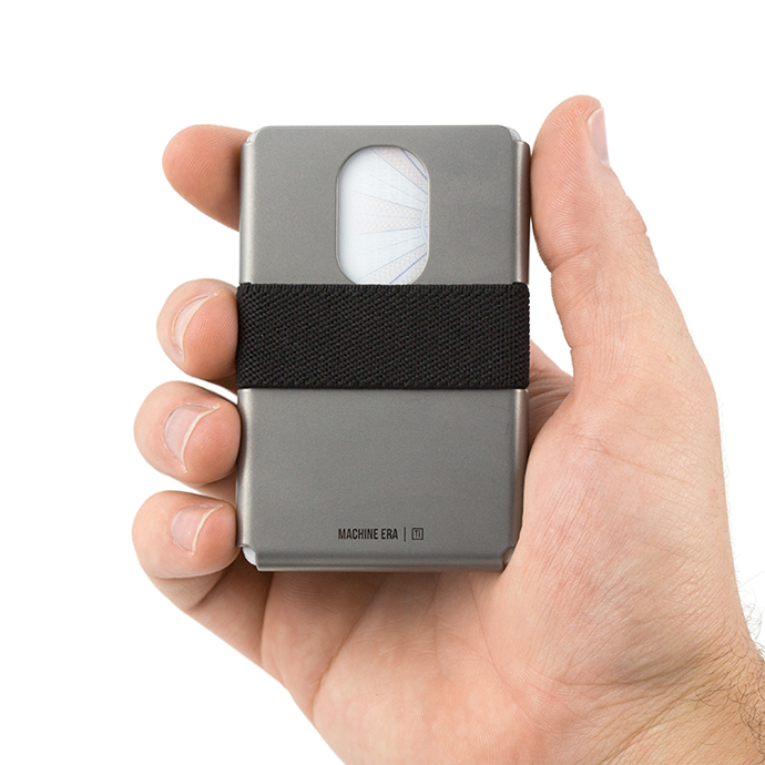 Eight Hundred Ships & Co.: 《MACHINE ERA（マシンエラ）》のチタン製カードウォレット