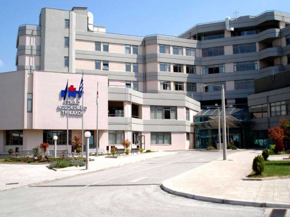 ΚΡΟΥΣΜΑΤΑ ΜΗΝΙΓΓΙΤΙΔΑΣ ΣΕ ΚΑΤΑΣΚΗΝΩΣΗ ΤΩΝ ΤΡΙΚΑΛΩΝ... 2 ΕΦΗΒΟΙ ...