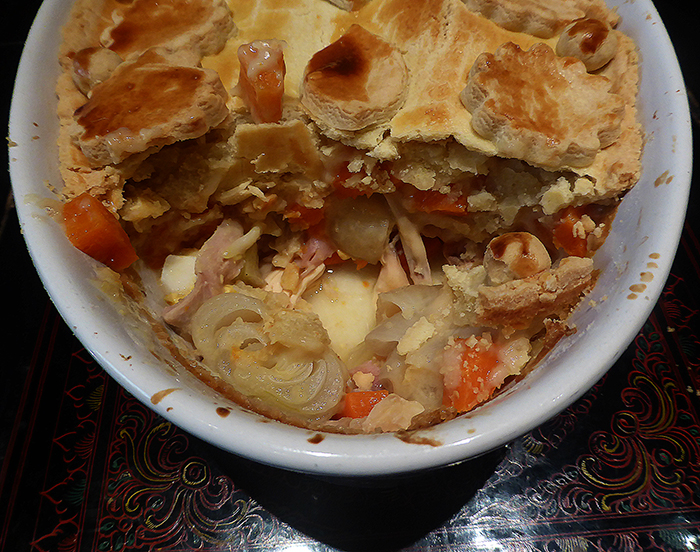 AAA ACCADEMIA AFFAMATI AFFANNATI: Hoenderpastei, o boer chicken pie ...