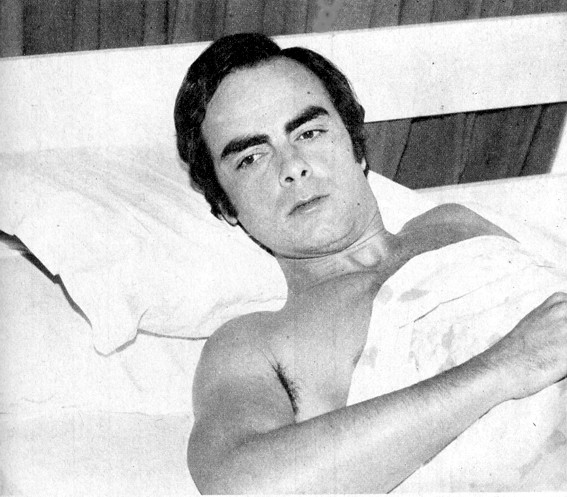 Astros em Revista: ROBERTO PIRILLO O GALÃ DAS SETE