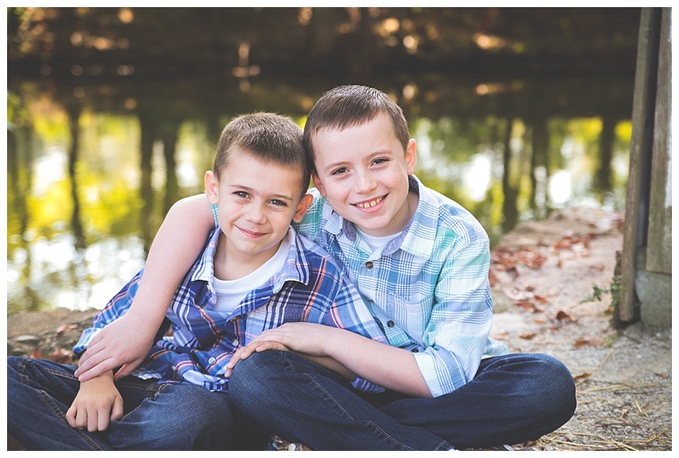 Levi + Riley {Terre Haute Family Photographer} | Amy Foltz Photography