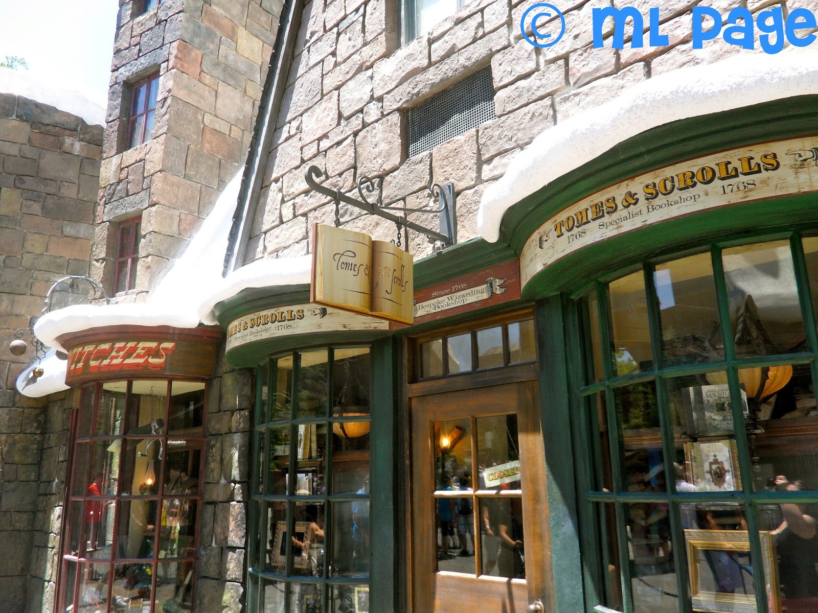 Picturing Disney: Hogsmeade Village